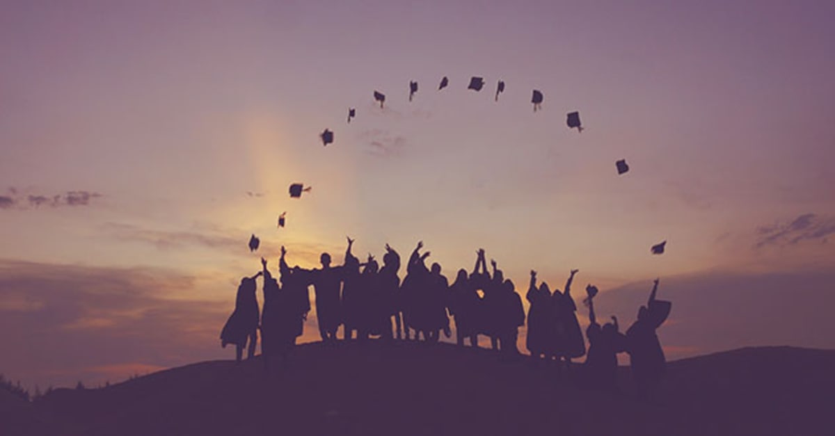 Practical Ideas for a Graduate Recognition Service | Lifeway